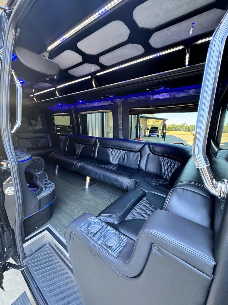 TEXAS ROYAL LIMO - Updated December 2024 - Missouri City, Texas ...