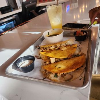 AGAVE & RYE - INDIANAPOLIS - Updated July 2025 - 1082 Photos & 446 ...