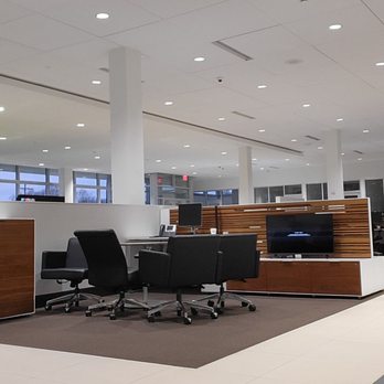 BMW OF FREEHOLD - Updated January 2026 - 40 Photos & 196 Reviews - 4225 ...