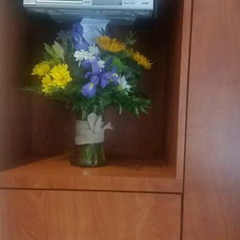 A RAY OF FLOWERS - Updated December 2025 - 22 Photos & 11 Reviews - 401 ...