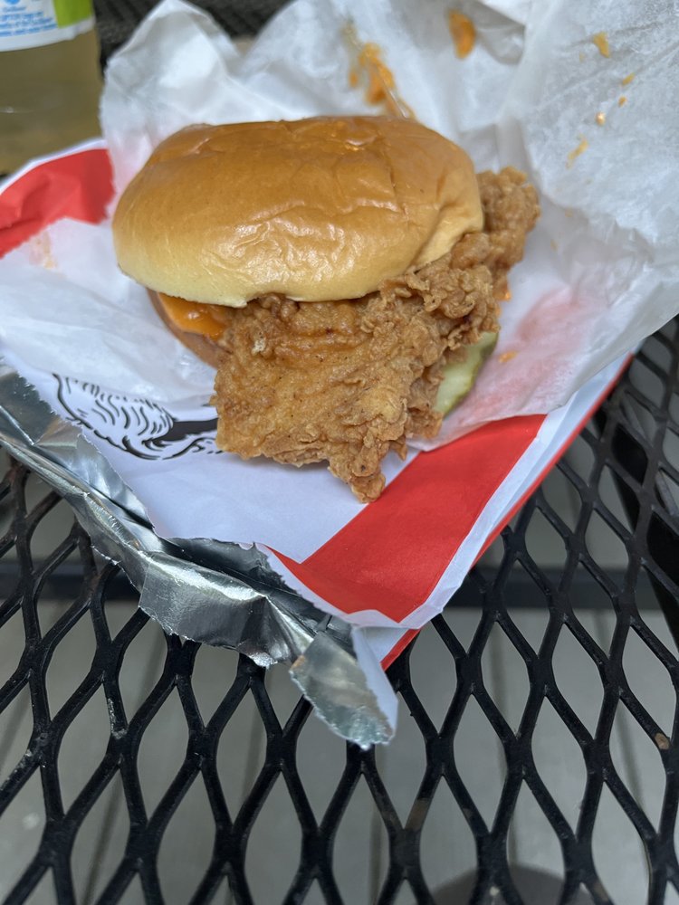 KFC - Updated September 2025 - 15 Photos & 42 Reviews - 2003 Riverside ...