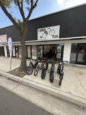 E BIKES PLUG - Updated December 2025 - 22 Photos - 122 W Broadway ...
