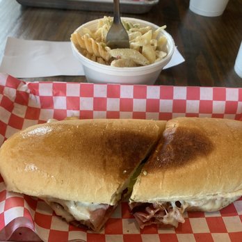 BOGIES DELICATESSEN - Updated November 2025 - 43 Photos & 70 Reviews ...