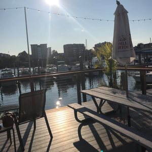 THE PONUS YACHT CLUB - 24 Photos & 19 Reviews - 41 Bateman Way ...
