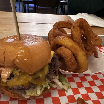 HELLA GOOD BURGER - Updated March 2025 - 232 Photos & 269 Reviews - 87 ...