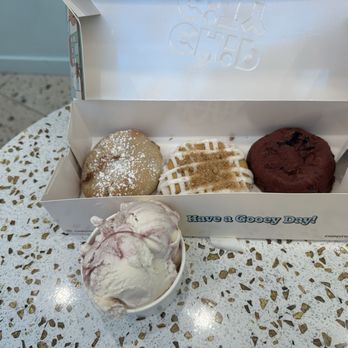 CHIP CITY - Updated December 2025 - 26 Photos & 17 Reviews - 1 Brattle ...