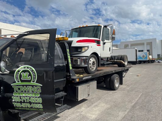 ML TOWING SERVICE - Updated June 2024 - 44 Photos - Miami, Florida ...
