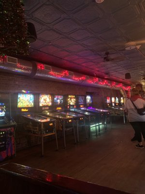 BEERCADE - Updated December 2025 - 130 Photos & 147 Reviews - 6104 ...