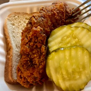 DAVE’S HOT CHICKEN - 83 Photos & 51 Reviews - 1206 Western Avenue ...