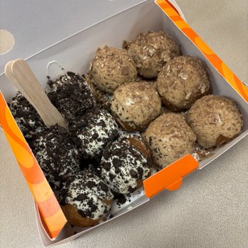 MR. PUFFS - Updated June 2025 - 36 Photos & 29 Reviews - 808 York Mills ...