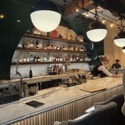 ARMOUR HOUSE - Updated June 2025 - 103 Photos & 41 Reviews - 2309 1st ...