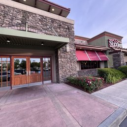 SIZZLER - Updated July 2025 - 595 Photos & 726 Reviews - 2901 Advantage ...