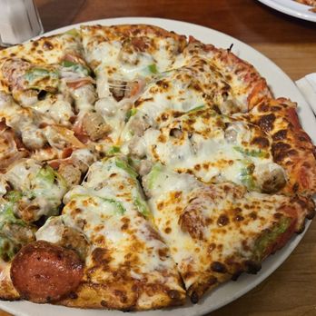 FOX RIDGE PIZZA BAR AND GRILL - Updated October 2025 - 145 Photos & 166 ...