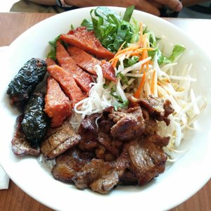 PHO VAUGHAN - 95 Photos & 69 Reviews - 9421 Jane Street, Vaughan ...