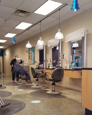 SUPERCUTS - Updated January 2026 - 22 Photos & 35 Reviews - 255 W Main ...