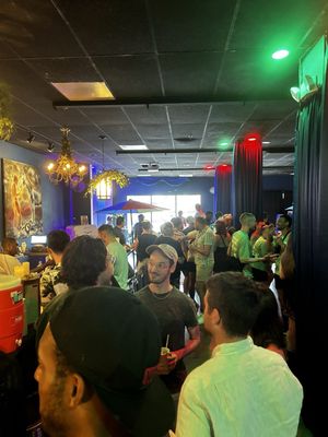 THE CLUB CAR - Updated January 2026 - 12 W N Ave, Baltimore, Maryland ...