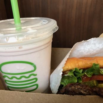 SHAKE SHACK HERALD SQUARE - Updated February 2025 - 646 Photos & 441 ...