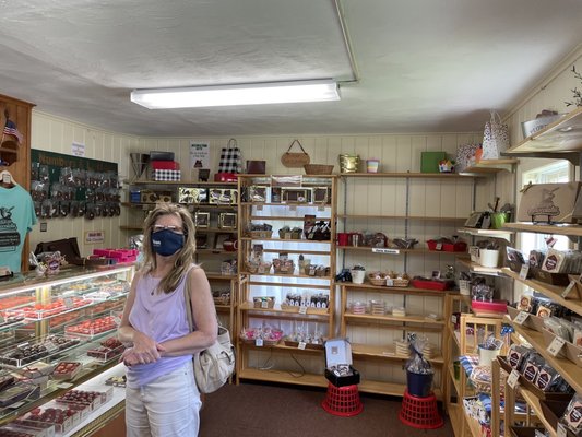 HIGHLAND CHOCOLATES - Updated July 2025 - 30 Photos - 11724 Rt 6 ...