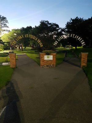 TIN CUP DRIVING RANGE & MINI PUTT - Updated December 2025 - 15 Photos ...