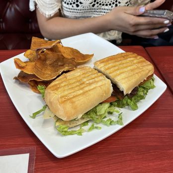 QUE BOLA CUBAN CAFE - Updated November 2024 - 162 Photos & 74 Reviews ...