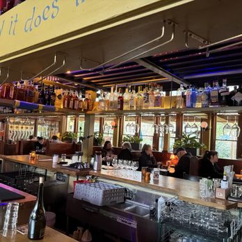 MCMENAMINS TAVERN ON THE SQUARE - Updated April 2026 - 344 Photos & 467 ...