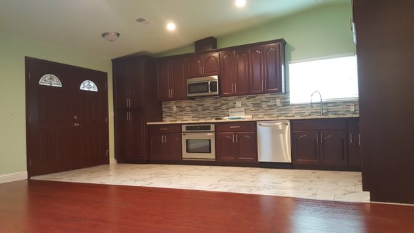 B-LINE CONSTRUCTION - Updated December 2025 - 29 Photos & 39 Reviews ...