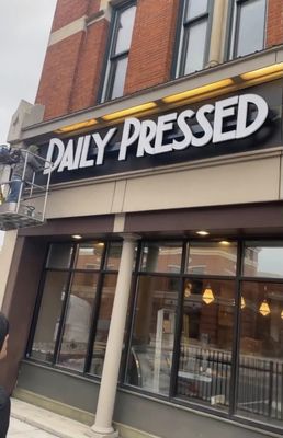 THE DAILY PRESSED - Updated August 2024 - 11 Photos - 323 S Main St ...