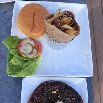 LINDAROSE ROOFTOP BAR & GRILL - Updated July 2025 - 94 Photos & 27 ...