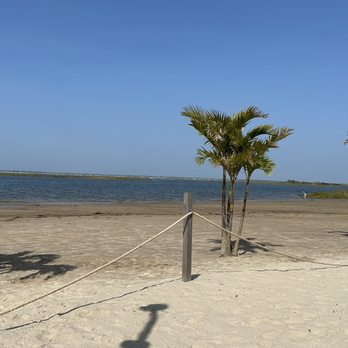 TOBAY BEACH - Updated December 2025 - 162 Photos & 62 Reviews - Oyster ...
