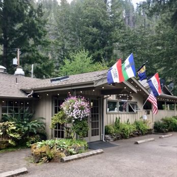 STEAMBOAT INN - Updated December 2025 - 121 Photos & 115 Reviews ...