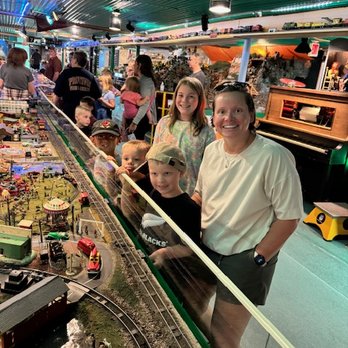 THE TOY TRAIN BARN MUSEUM - Updated December 2025 - 50 Photos & 14 ...