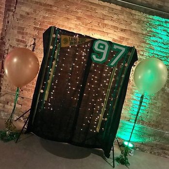 ROW 24 - Updated December 2025 - 153 Photos & 17 Reviews - 2411 S ...