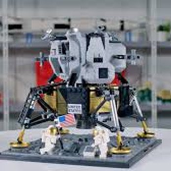 THE LEGO STORE - Updated October 2025 - 88 Photos & 17 Reviews - 7900 ...