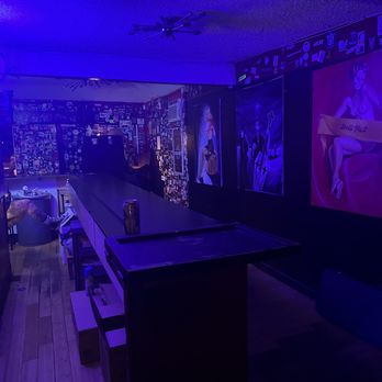 DOLL HUT - Updated December 2025 - 164 Photos & 89 Reviews - 107 S ...