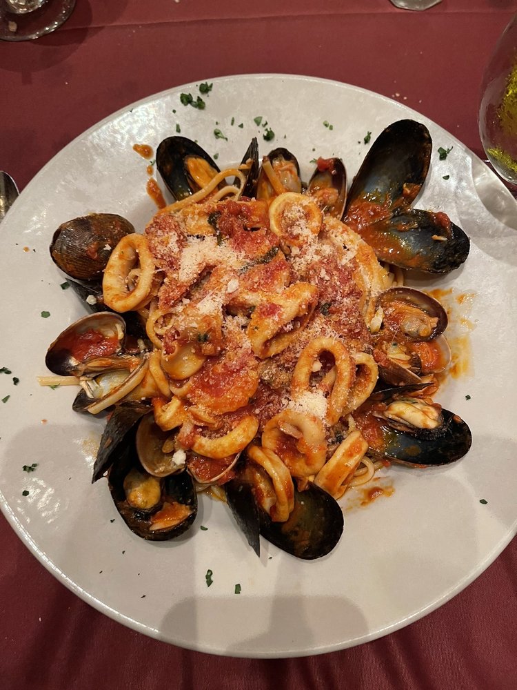 VENUTI’S - Updated March 2025 - 249 Photos & 383 Reviews - 2251 W Lake ...