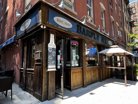 BARFLY - Updated August 2025 - 66 Photos & 161 Reviews - 244 3rd Ave ...