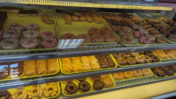 MANNA DONUTS - Updated September 2024 - 54 Photos & 43 Reviews - 3199 E ...