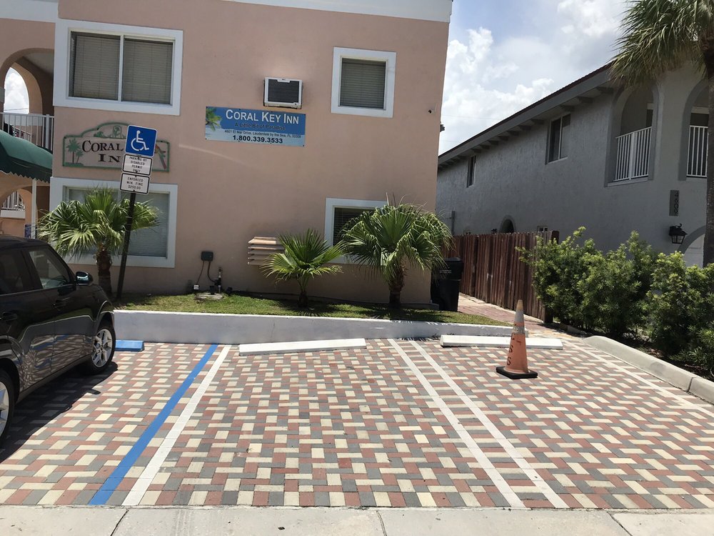 CORAL KEY INN - 21 Photos & 15 Reviews - 4601 El Mar Dr, Laud by Sea ...