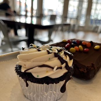 SCRATCH BAKES - Updated June 2025 - 148 Photos & 86 Reviews - 3 W Main ...