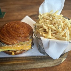 SIDE PIECE SOUL CAFE - Updated October 2025 - 32 S Ludlow St, Dayton ...