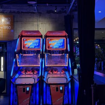 PRIMROSE LANES - Updated July 2025 - 461 Photos & 116 Reviews - 400 N ...