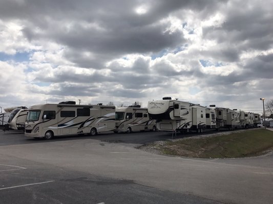 DAY BROS RV SALES - Updated January 2026 - 27 Photos & 22 Reviews ...