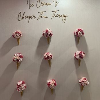 BUNS & ROSES CHIMNEY CAKES - TEMP. CLOSED - Updated February 2025 - 122 ...