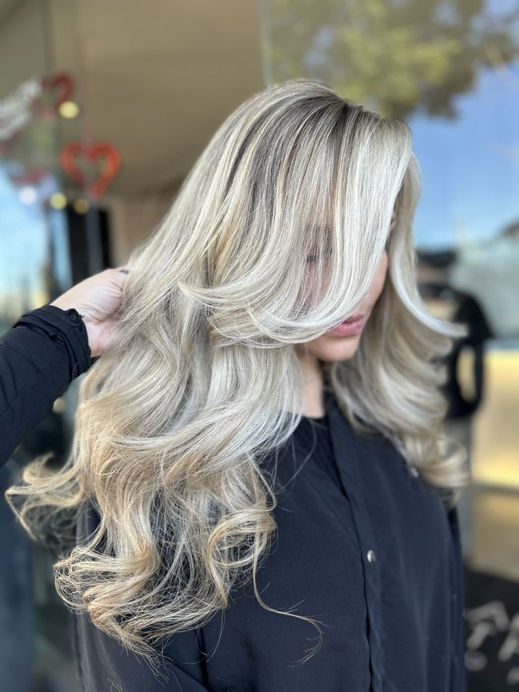 NIKI FARROW HAIR - Updated March 2025 - 35 Photos - 11239 Ventura Blvd ...