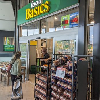 FOOD BASICS - Updated January 2026 - 25 Photos - 22 Poyntz Avenue ...