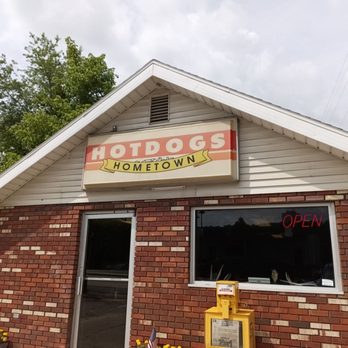HOMETOWN HOT DOGS - Updated January 2026 - 30 Photos & 19 Reviews - 551 ...