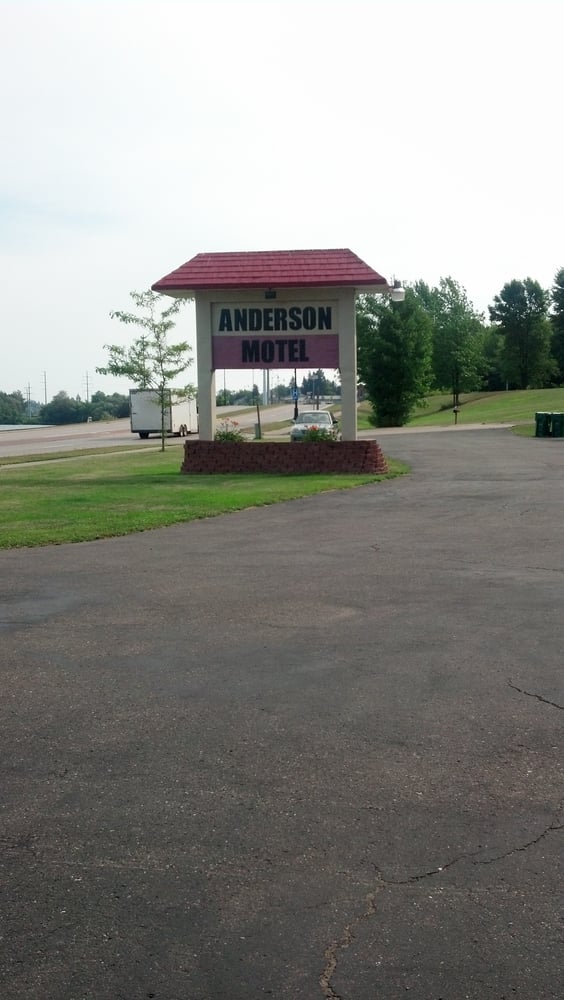ANDERSON’S CHEQUAMEGON MOTEL - Updated October 2025 - 2200 Lake Shore ...