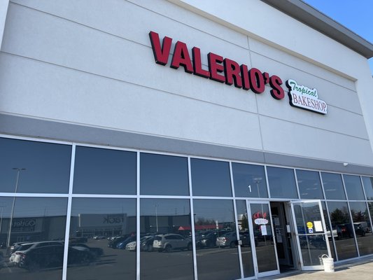 VALERIOS TROPICAL BAKESHOP - Updated December 2025 - 37 Photos & 17 Reviews - 800 Boyer ...
