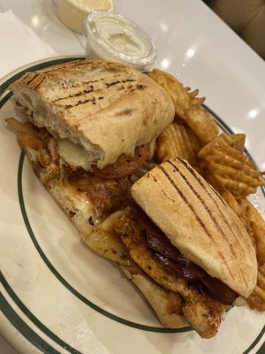 OASIS DINER RESTAURANT - 119 Photos & 223 Reviews - 2132 Flatbush Ave ...