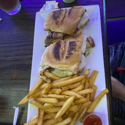 THE WINDMILL - Updated July 2025 - 134 Photos & 238 Reviews - 1167 ...